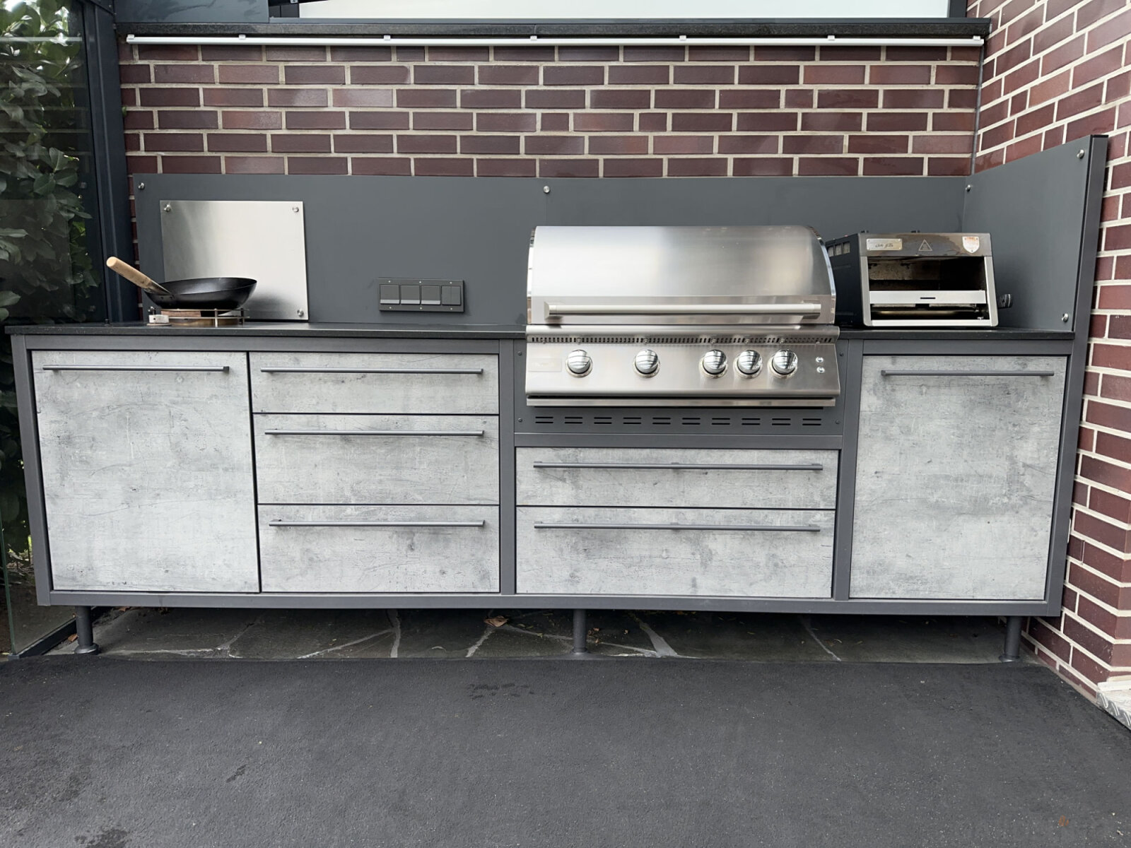 HPL-Outdoor Küche mit vivandio Fyre X Grill